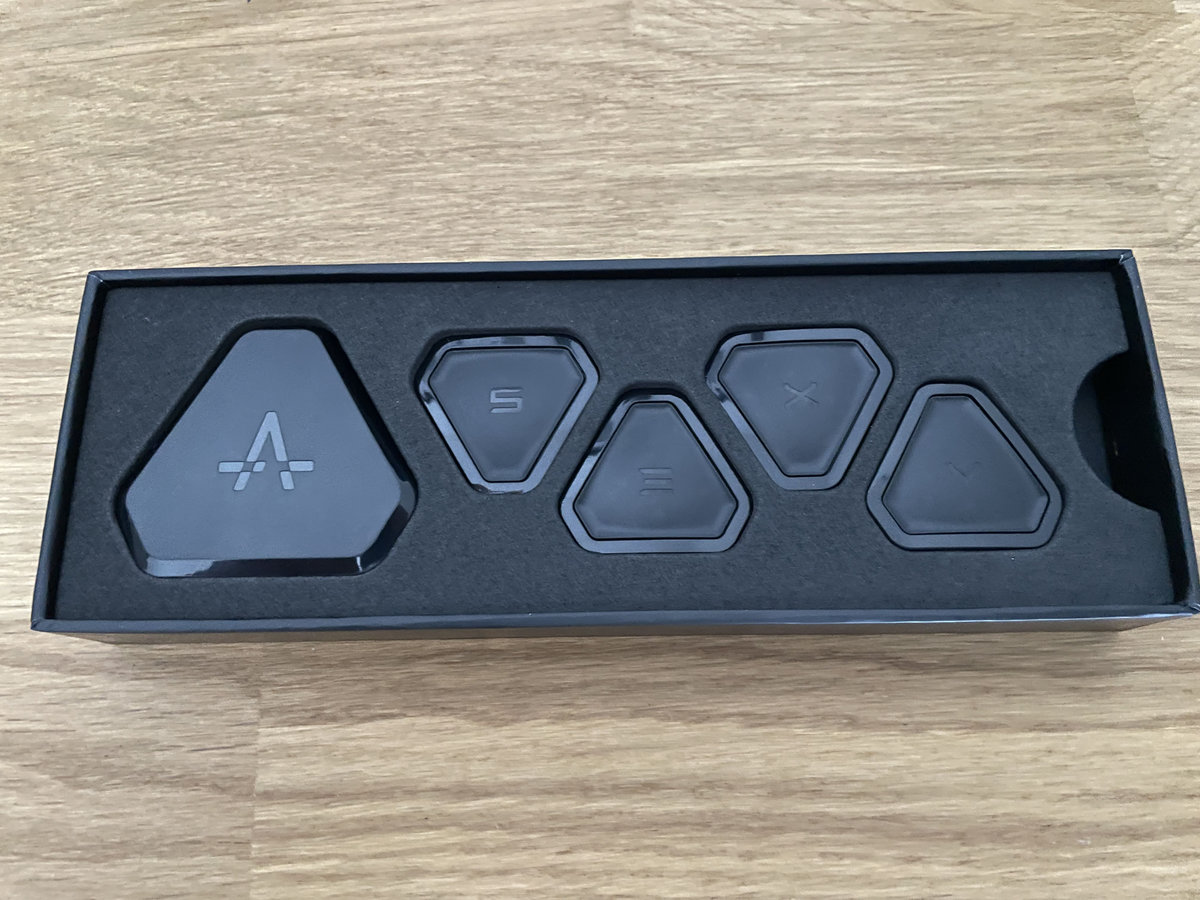 Test : Commander et Sexy Buttons d'Enhance Auto – Les accessoires ...